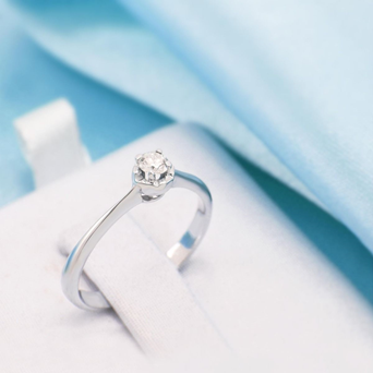 Cincin Solitaire Idola Setiap Wanita - V&CO Jewellery News