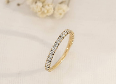 Rekomendasi Model Cincin Simpel dan Tetap Elegan - V&Co Jewellery