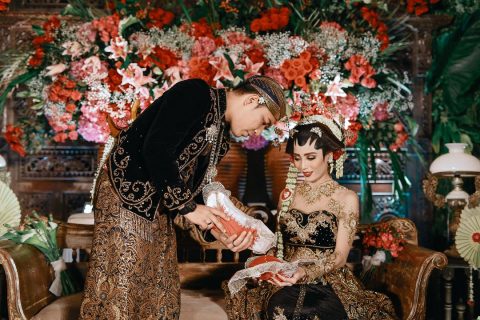 13 Urutan Upacara Panggih dalam Pernikahan Adat Jawa