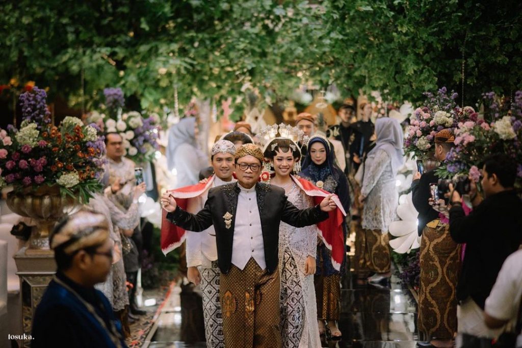 Serunya Tradisi Ngunduh Mantu Adat Jawa! Ini Dia Susunan Acaranya