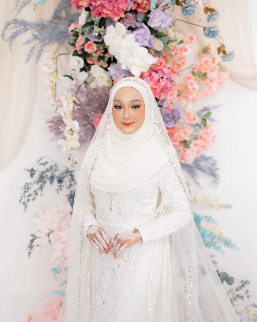 Rekomendasi Gaun Pengantin Hijab Syar'i dan Tampilannya