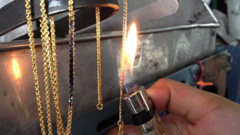 Menguji Keaslian Emas dengan Metode Pembakaran, Efektifkah? - V&CO ...