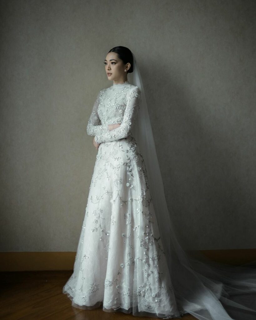 Pilihan Gaun Pengantin Minimalis dengan Kesan Timeless yang Menawan - V ...